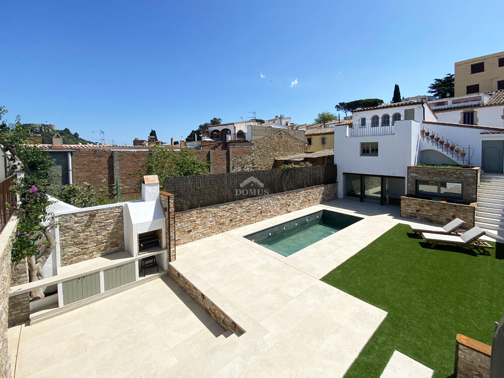 Properties for sale and holiday rental Domus Begur | Official Web